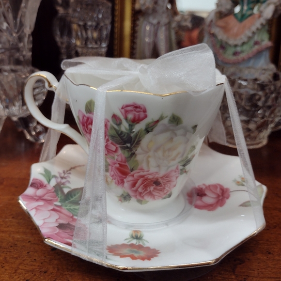 Source Unknown | Accents | Carnation Tea Cup And Saucer | Poshmark